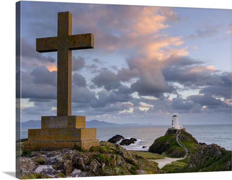 Dusk At Twr Mwr Lighthouse On Llandwyn Island In Anglesey | Great Big ...