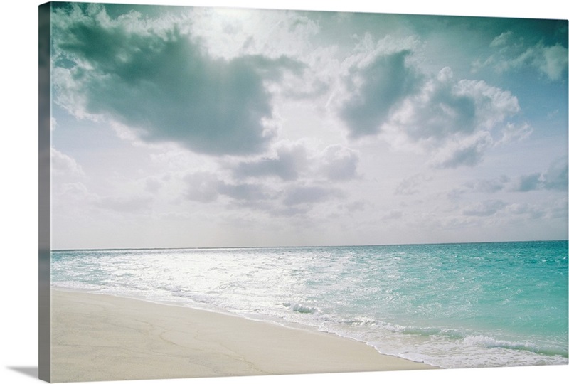 Northwestern Hawaiian Islands, Midway Atoll, Sand Island | Great Big Canvas