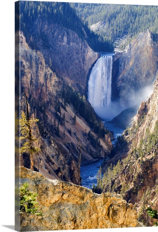 Sunlit Sulphuric Rock Of The Cliffs, Yellowstone National Park, Wyoming ...
