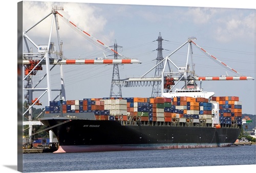 Container ships docked at Le Havre, Seine-Maritime, Normandy, France ...
