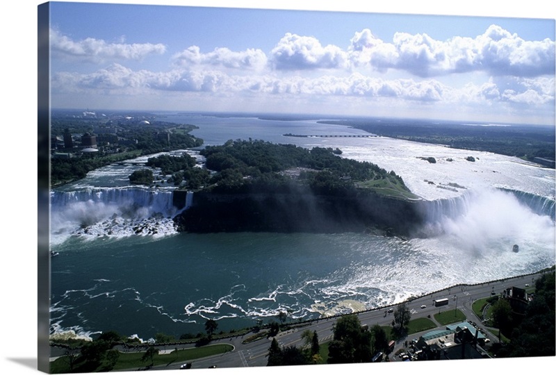 Looking back at the USA horseshoe falls in Niagara Falls Ontario Canada ...
