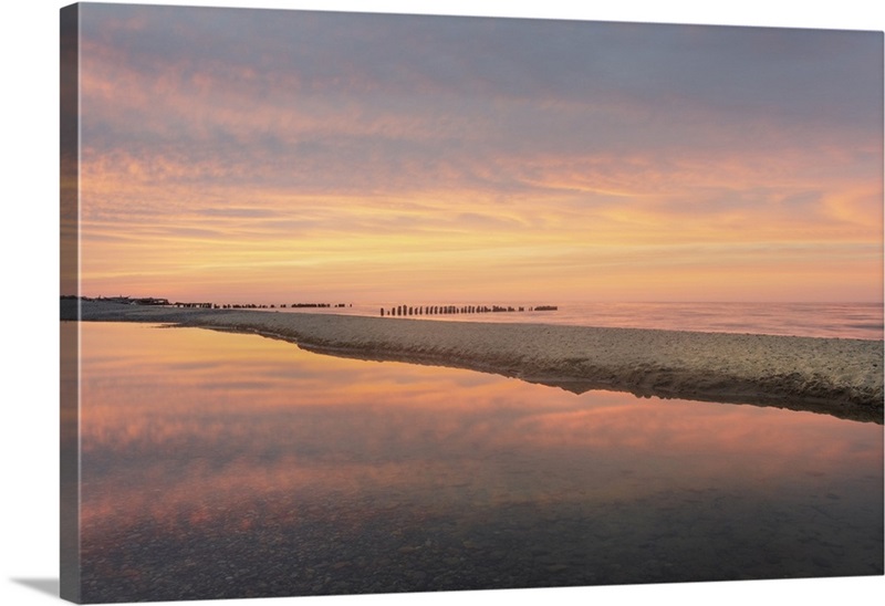 Sunset Over Lake Superior Seen From Beach At Whitefish Point, Upper ...