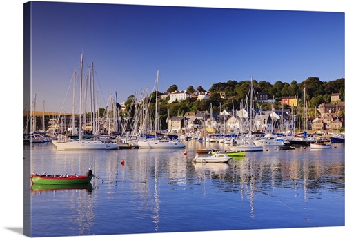 Ireland, Cork, Kinsale, View of the Kinsale Harbour with the seafront ...