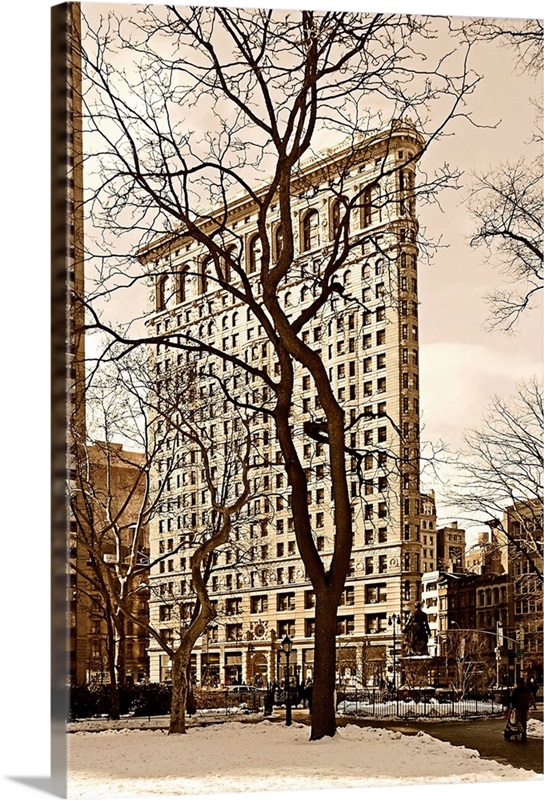 New York, New York City, Flat Iron Building from Madison Square park ...