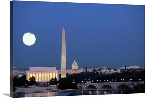 Full moon over Lincoln Memorial, Washington Monument and US Capitol ...