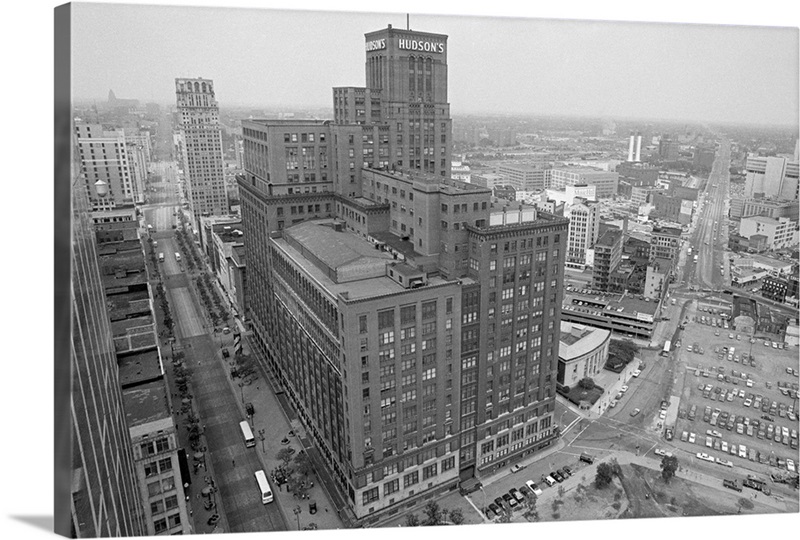 Hudson's department store on Woodward Avenue in Detroit, 1982 | Great ...