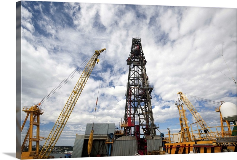 Oil rig drilling derrick | Great Big Canvas