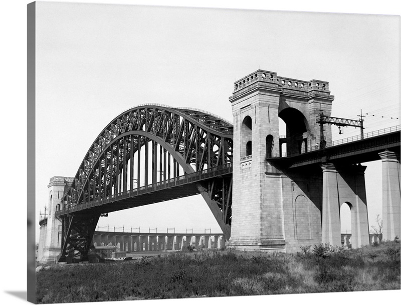 The Hell Gate Bridge In New York City | Great Big Canvas