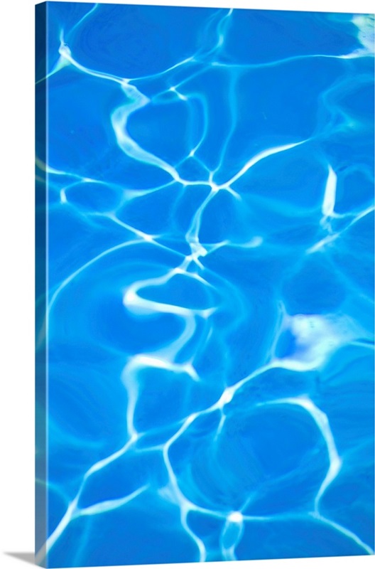 Vibrant blue swimming pool with light refracted through water. | Great ...