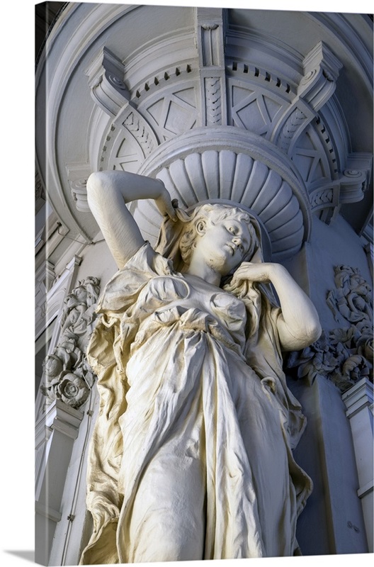 Caryatid Sculpted Female Figure Statue, Tuchlauben Street, Vienna ...