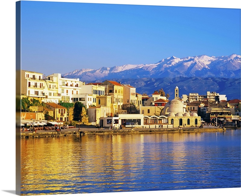 Chania waterfront and mountains in background, Chania, Crete, Greece ...