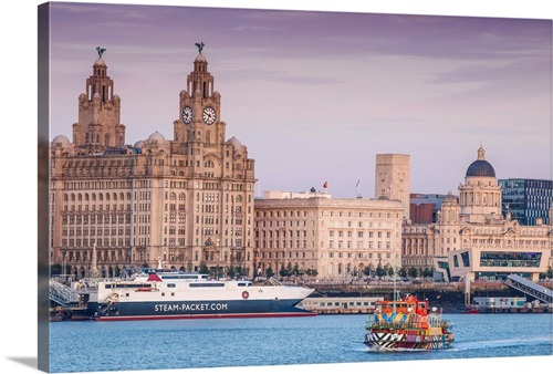 England, Merseyside, Liverpool, Mersey ferry and Liverpool skyline ...