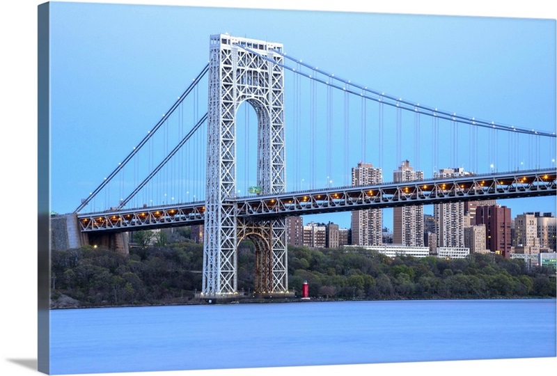 New York, Manhattan, George Washington Bridge and the Hudson river ...