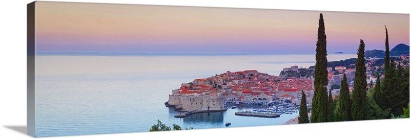Stari Grad illuminated at sunrise, Dubrovnik, Dalmatia, Croatia | Great ...