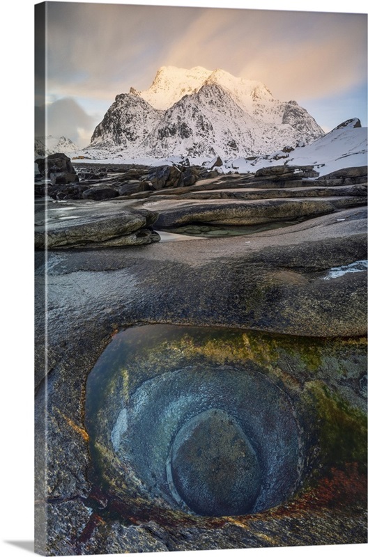 Uttakleiv Beach With A Famous Eye Of Dragon, Vestvagoy, Lofoten Island ...