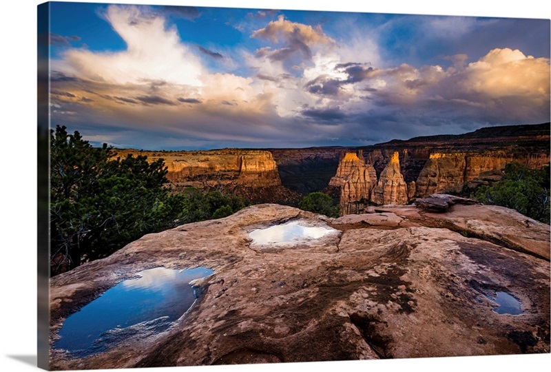 Monsoon Rains Over Colorado's Desert, Colorado National Monument ...