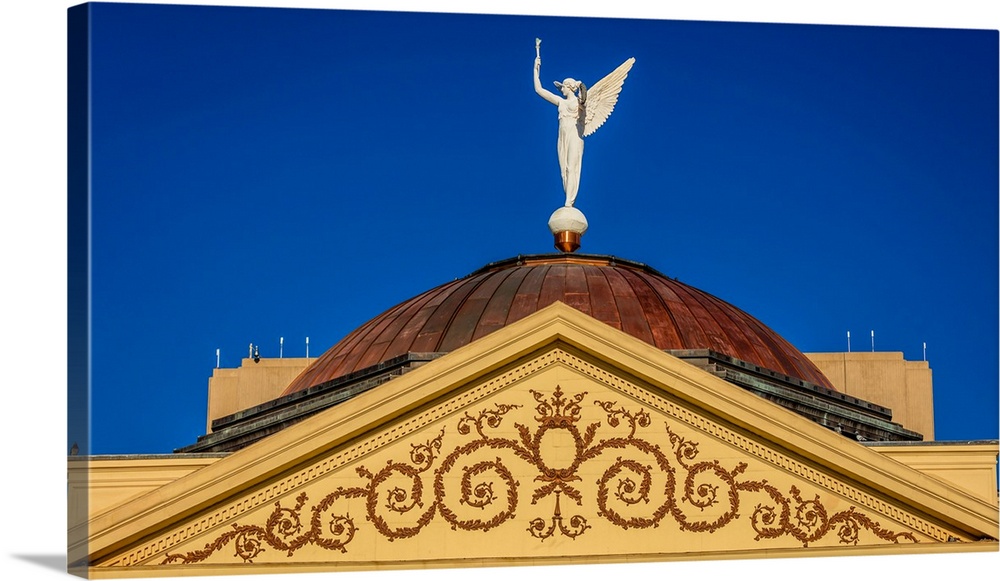 Arizona State Capitol Building At Sunrise, Winged Victory Statue ...