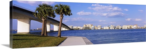 Bridge across the sea, Ringling Causeway Bridge, Sarasota Bay, Sarasota ...
