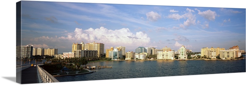 Bridge with city skyline at the waterfront John Ringling Causeway ...