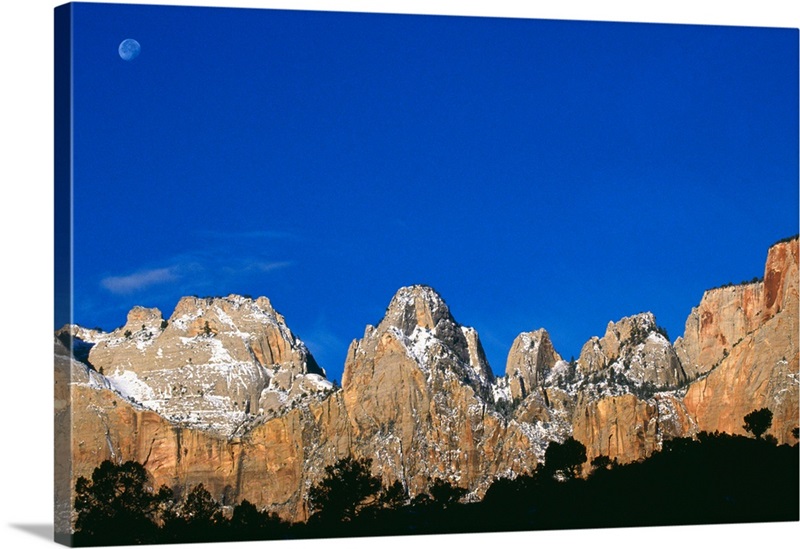 Daytime moon over sandstone ridges, Zion National Park, Utah | Great ...