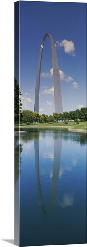 Reflection of an arch structure in a river, Gateway Arch, St. Louis ...