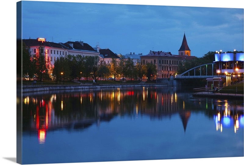 Reflection of buildings on water, Atlantis Cafe, Emajogi River, Tartu ...