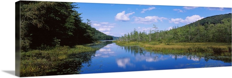 Reflection of clouds in water, Oxbow Lake, Adirondack Mountains, New ...