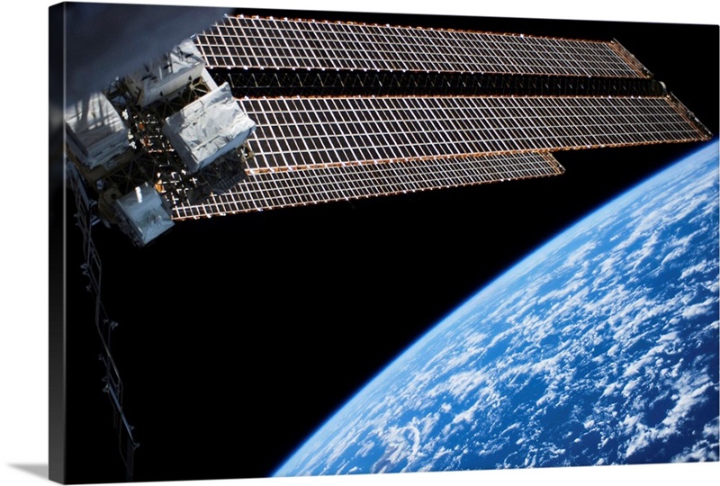 View of planet Earth from space showing North Atlantic Ocean | Great ...