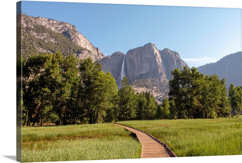 Cook's Meadow Loop With Yosemite Falls, Yosemite National Park ...