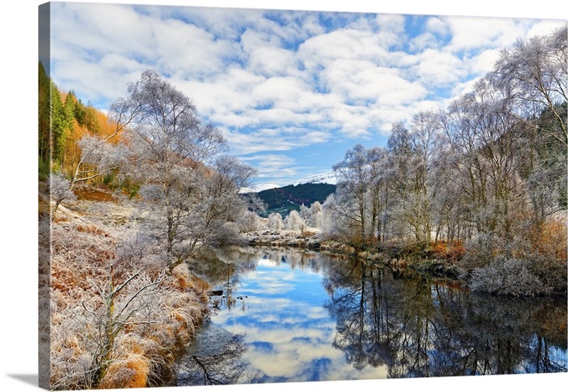 A tranquil view of Loch Doilet in the Ardnamurchan Peninsula, Scotland ...