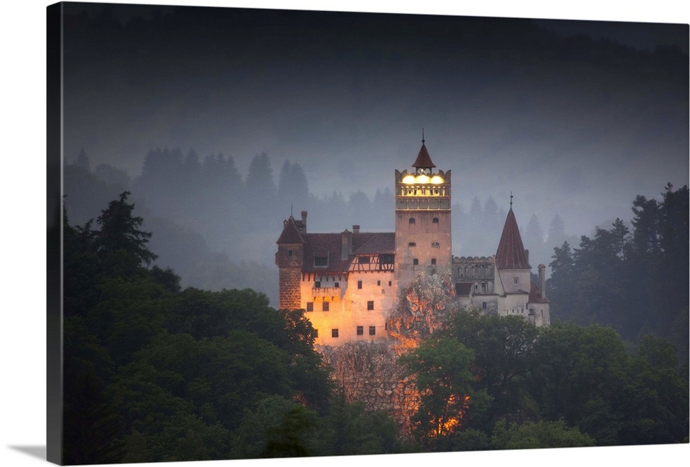 Bran castle (Dracula castle), Bran, Transylvania, Romania, Europe Wall ...