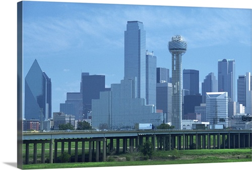 Freeway bridge over the Dallas River floodplain, and skyline, Dallas ...