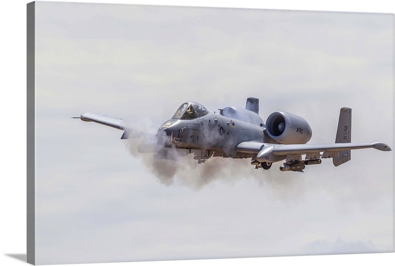 A U.S. Air Force A-10 Thunderbolt II fires its 30mm cannon | Great Big ...