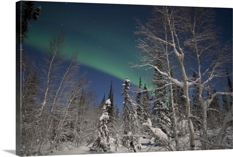 Green Aurora at Prelude Lake Yellowknife Northwest Territories Canada ...