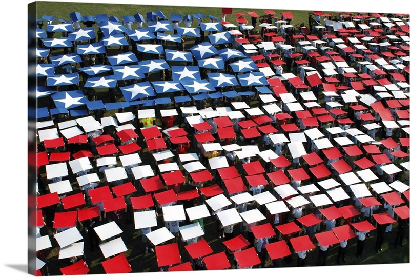 More than 1,200 service members create a human flag | Great Big Canvas